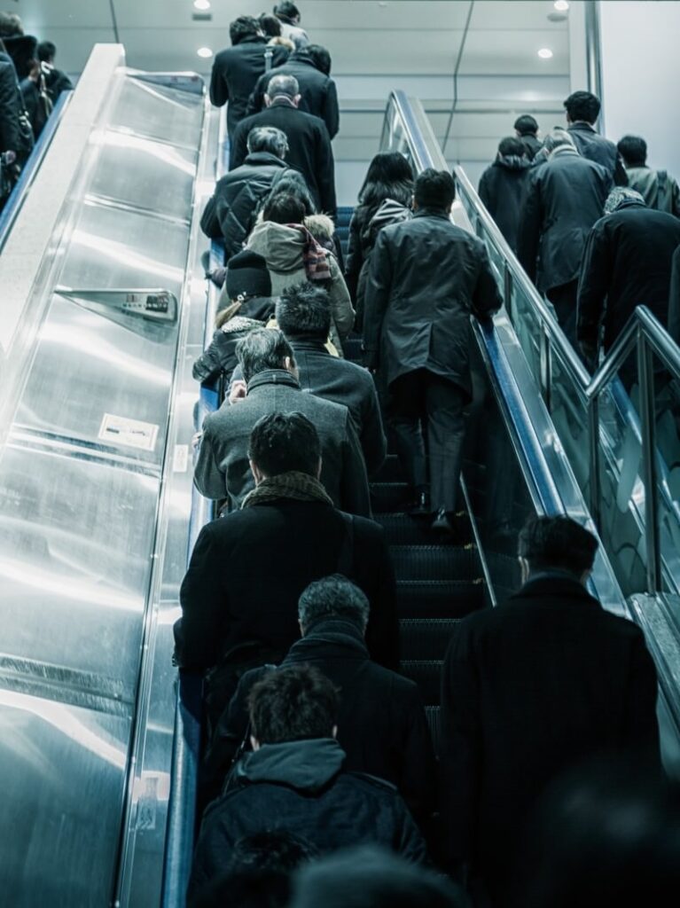 Navigating Escalators in Japan: Regional Rules and Modern Manners ...